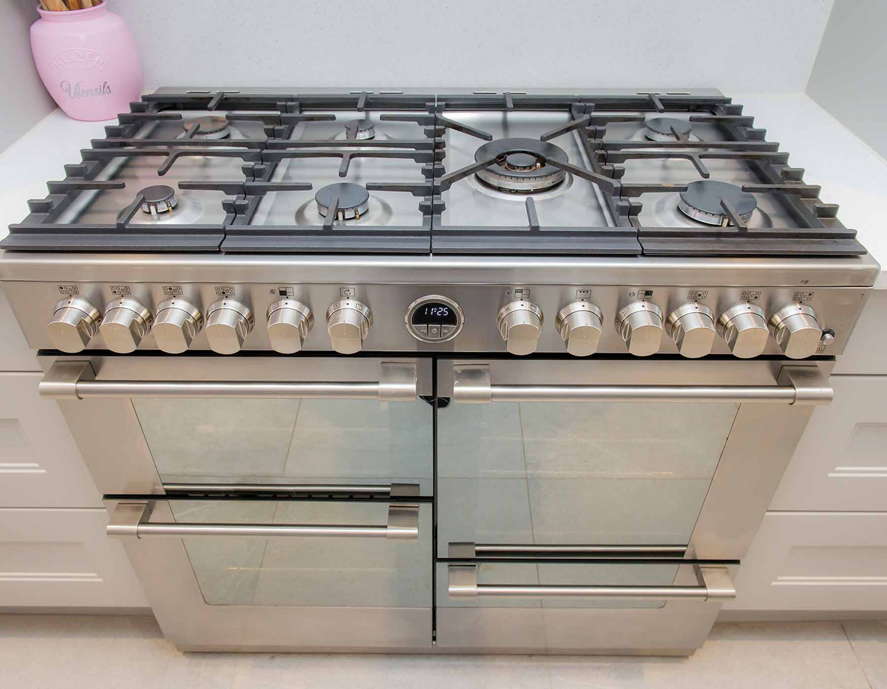 Range Cooker Cleaning Services in London | Fantastic Cleaners